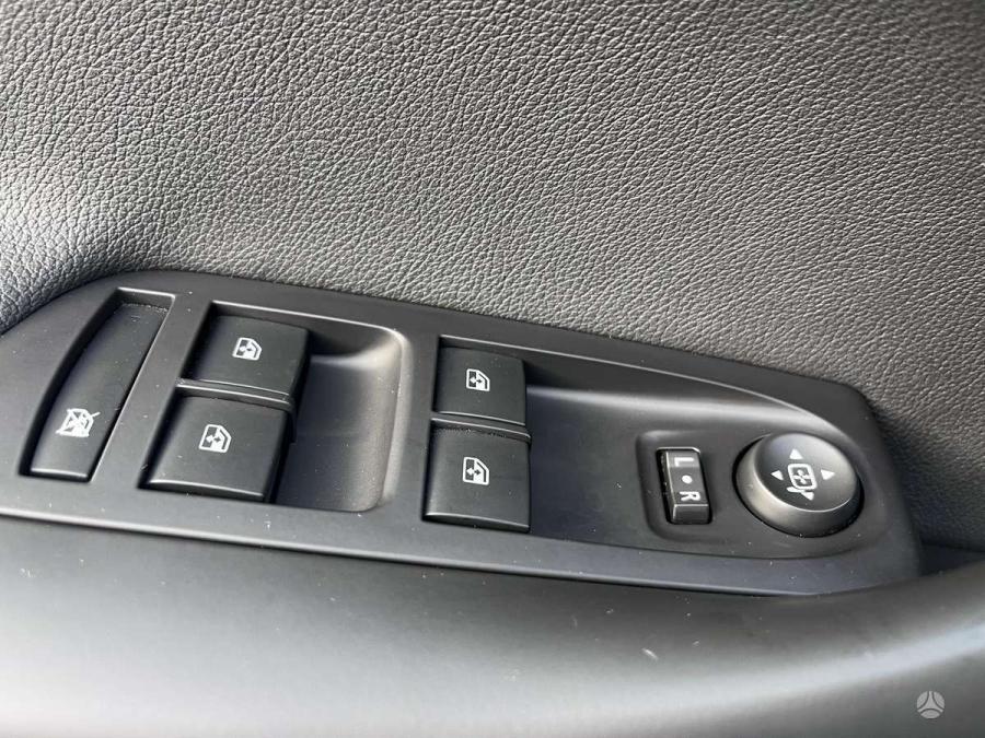Balts Opel Astra 2022 Viļņa, ar dzinēja tilpumu 1.20 L un nobraukumu 51 tūkst. km par 9700 €, foto 12 vietnē AUTOMOTO.COM.LV