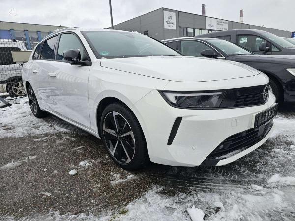 Balts Opel Astra 2023 Kauņa, ar dzinēja tilpumu 1.50 L un nobraukumu 139 tūkst. km par 16150 €, foto 1 vietnē AUTOMOTO.COM.LV