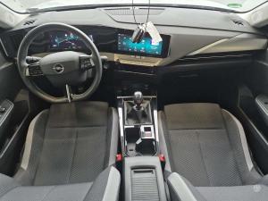 White Opel Astra 2023 in Vilnius, with an engine capacity of 1.50 L and mileage of 77 thousand km for 11900 €, photo 6 on AUTOMOTO.COM.LV