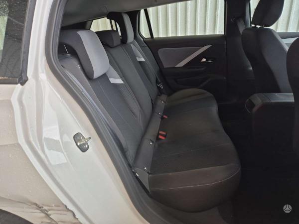 Balts Opel Astra 2023 Viļņa, ar dzinēja tilpumu 1.50 L un nobraukumu 77 tūkst. km par 11900 €, foto 6 vietnē AUTOMOTO.COM.LV
