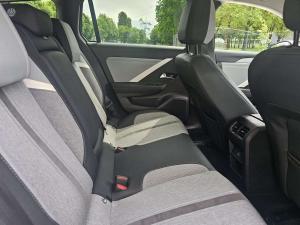 White Opel Astra 2023 in Kaunas, with an engine capacity of 1.50 L and mileage of 131 thousand km for 14999 €, photo 16 on AUTOMOTO.COM.LV