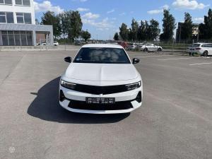 White Opel Astra 2023 in Marijampole, with an engine capacity of 1.50 L and mileage of 118 thousand km for 16400 €, photo 3 on AUTOMOTO.COM.LV