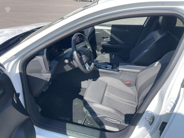 White Opel Astra 2023 in Marijampole, with an engine capacity of 1.50 L and mileage of 118 thousand km for 16400 €, photo 9 on AUTOMOTO.COM.LV