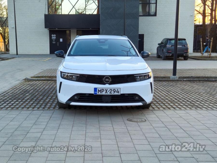 White Opel Astra 2024 in Tallinn, with an engine capacity of 1.20 L and mileage of 21 thousand km for 20800 €, photo 2 on AUTOMOTO.COM.LV