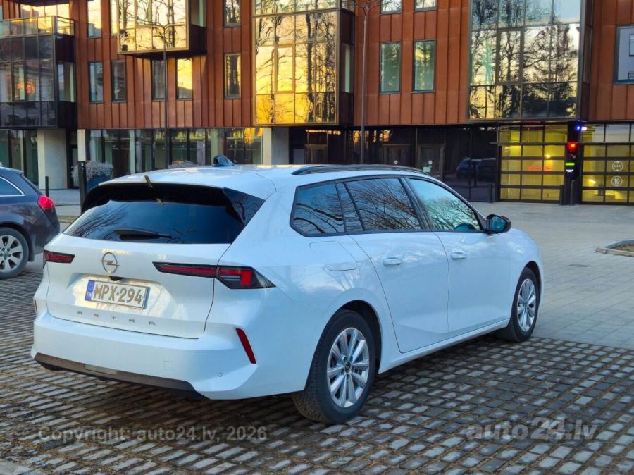 White Opel Astra 2024 in Tallinn, with an engine capacity of 1.20 L and mileage of 21 thousand km for 20800 €, photo 6 on AUTOMOTO.COM.LV