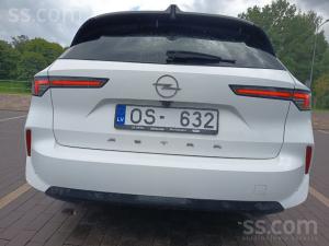 Balts Opel Astra 2024 Rēzekne, ar dzinēja tilpumu 1.20 L un nobraukumu 8 tūkst. km par 19900 €, foto 3 vietnē AUTOMOTO.COM.LV