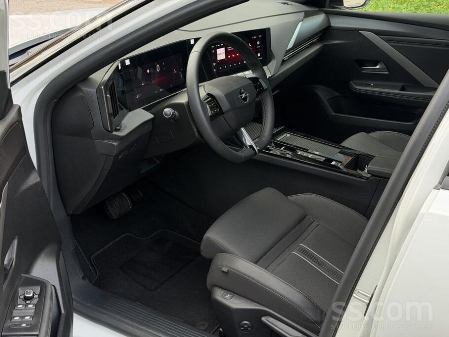 Balts Opel Astra 2025 Rīga, ar dzinēja tilpumu 1.20 L un nobraukumu 435 tūkst. km par 24980 €, foto 8 vietnē AUTOMOTO.COM.LV