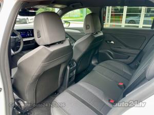 Balts Opel Astra 2026 Jehvi, ar dzinēja tilpumu 1.50 L un nobraukumu 2 tūkst. km par 29800 €, foto 14 vietnē AUTOMOTO.COM.LV