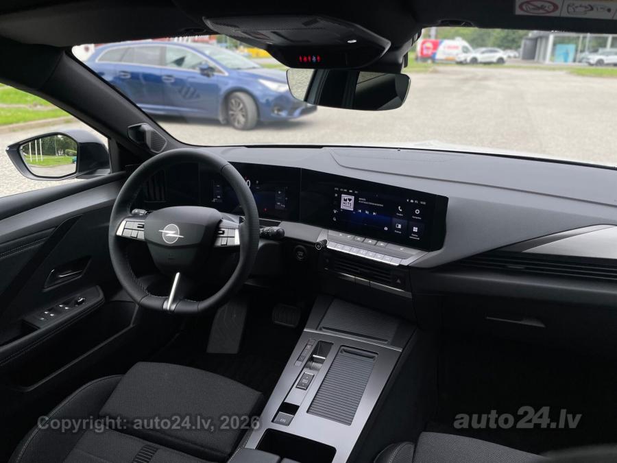Balts Opel Astra 2026 Jehvi, ar dzinēja tilpumu 1.50 L un nobraukumu 2 tūkst. km par 29800 €, foto 19 vietnē AUTOMOTO.COM.LV