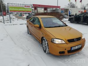 Yellow Opel Astra 2001 in Jelgava, with an engine capacity of 1.80 L and mileage of 344 thousand km for 1300 €, photo 3 on AUTOMOTO.COM.LV