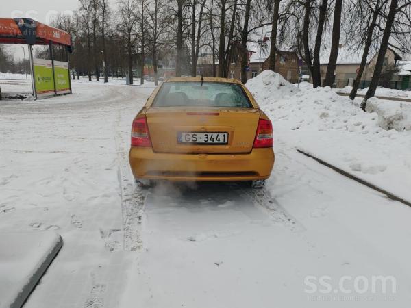 Dzeltens Opel Astra 2001 Jelgava, ar dzinēja tilpumu 1.80 L un nobraukumu 344 tūkst. km par 1300 €, foto 4 vietnē AUTOMOTO.COM.LV