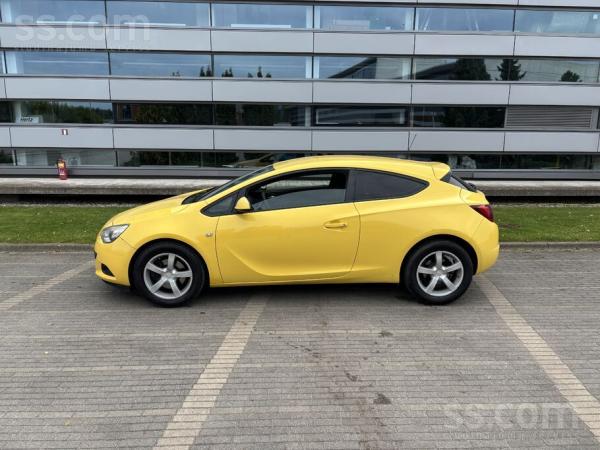 Yellow Opel Astra 2012 in Riga, with an engine capacity of 1.80 L and mileage of 182 thousand km for 4440 €, photo 7 on AUTOMOTO.COM.LV