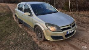 Dzeltens Opel Astra 2004 Mažeikiai, ar dzinēja tilpumu 1.70 L un nobraukumu 401 tūkst. km par 600 €, foto 2 vietnē AUTOMOTO.COM.LV