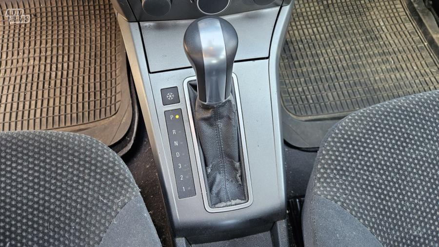 Dzeltens Opel Astra 2004 Viļņa, ar dzinēja tilpumu 1.80 L un nobraukumu 256 tūkst. km par 750 €, foto 14 vietnē AUTOMOTO.COM.LV