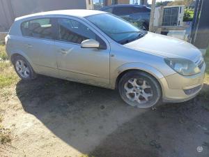 Dzeltens Opel Astra 2005 Kauņa, ar dzinēja tilpumu 1.91 L un nobraukumu 243 tūkst. km par 510 €, foto 4 vietnē AUTOMOTO.COM.LV