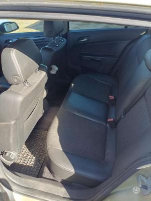 Dzeltens Opel Astra 2005 Kauņa, ar dzinēja tilpumu 1.91 L un nobraukumu 243 tūkst. km par 510 €, foto 7 vietnē AUTOMOTO.COM.LV