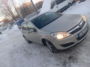Yellow Opel Astra 2007 in Rezekne, with an engine capacity of 1.70 L and mileage of 300 thousand km for 1100 €, photo 3 on AUTOMOTO.COM.LV