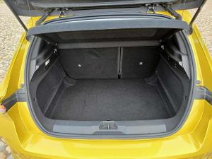 Dzeltens Opel Astra 2023 Kauņa, ar dzinēja tilpumu 1.20 L un nobraukumu 35 tūkst. km par 17900 €, foto 10 vietnē AUTOMOTO.COM.LV