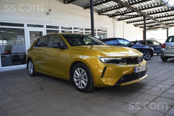 Yellow Opel Astra 2023 in Riga, with an engine capacity of 1.20 L and mileage of 61 thousand km for 12990 €, photo 7 on AUTOMOTO.COM.LV