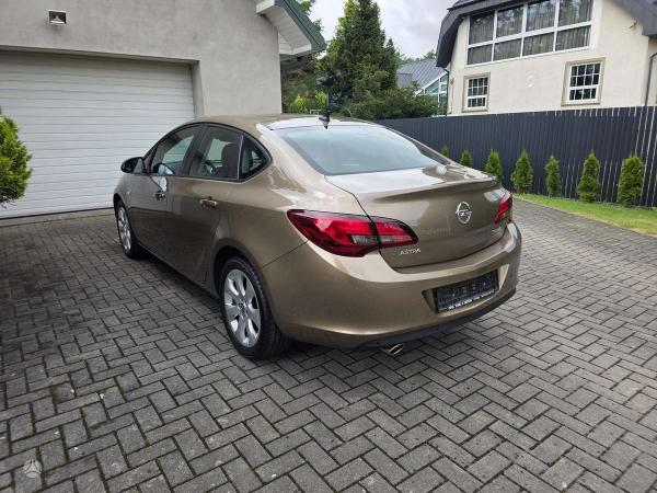 Dzeltens Opel Astra 2013 Kauņa, ar dzinēja tilpumu 1.36 L un nobraukumu 118 tūkst. km par 4999 €, foto 6 vietnē AUTOMOTO.COM.LV
