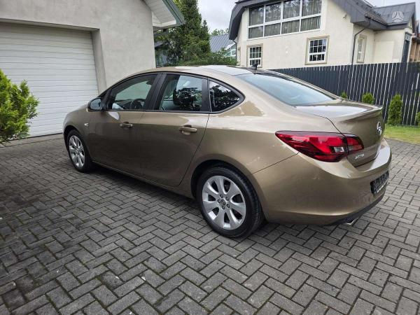 Dzeltens Opel Astra 2013 Kauņa, ar dzinēja tilpumu 1.36 L un nobraukumu 118 tūkst. km par 4999 €, foto 7 vietnē AUTOMOTO.COM.LV