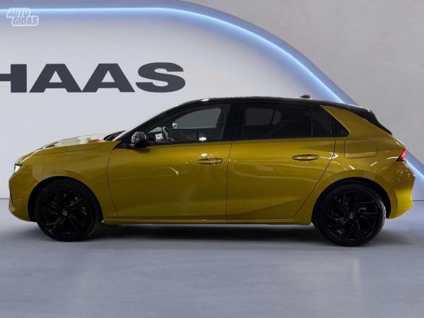 Yellow Opel Astra 2022 in Kaunas, with an engine capacity of 1.60 L and mileage of 16 thousand km for 25344 €, photo 3 on AUTOMOTO.COM.LV