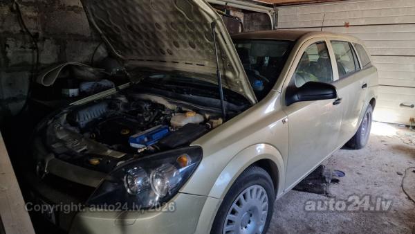 Dzeltens Opel Astra 2005 Kehra, ar dzinēja tilpumu 1.40 L un nobraukumu 80 tūkst. km par 1750 €, foto 2 vietnē AUTOMOTO.COM.LV