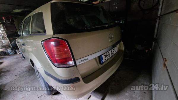 Dzeltens Opel Astra 2005 Kehra, ar dzinēja tilpumu 1.40 L un nobraukumu 80 tūkst. km par 1750 €, foto 4 vietnē AUTOMOTO.COM.LV