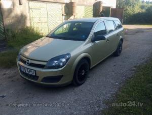 Dzeltens Opel Astra 2005 Narva, ar dzinēja tilpumu 1.40 L un nobraukumu 73 tūkst. km par 2100 €, foto  vietnē AUTOMOTO.COM.LV