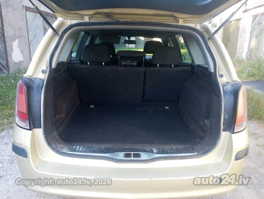 Dzeltens Opel Astra 2005 Narva, ar dzinēja tilpumu 1.40 L un nobraukumu 73 tūkst. km par 2100 €, foto 7 vietnē AUTOMOTO.COM.LV