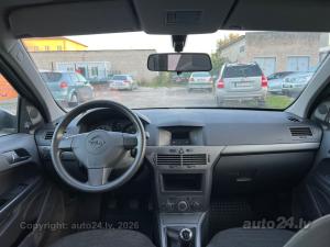 Yellow Opel Astra 2005 in Narva, with an engine capacity of 1.40 L and mileage of 73 thousand km for 1999 €, photo 13 on AUTOMOTO.COM.LV