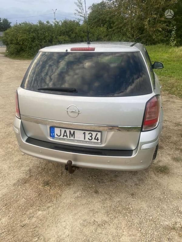 Opel Astra 2010 Joniškis vietnē Dzeltens Opel Astra 2010 Joniškis, ar dzinēja tilpumu 1.91 L un nobraukumu 265 tūkst. km par 2000 €, foto 6 vietnē AUTOMOTO.COM.LV