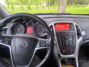 Yellow Opel Astra 2011 in Jelgava, with an engine capacity of 1.70 L and mileage of 348 thousand km for 2450 €, photo 6 on AUTOMOTO.COM.LV
