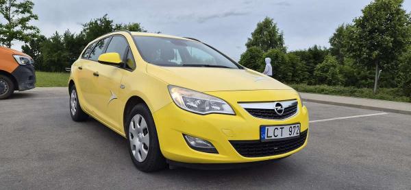 Dzeltens Opel Astra 2011 Jonava, ar dzinēja tilpumu 1.69 L un nobraukumu 316 tūkst. km par 2200 €, foto 1 vietnē AUTOMOTO.COM.LV