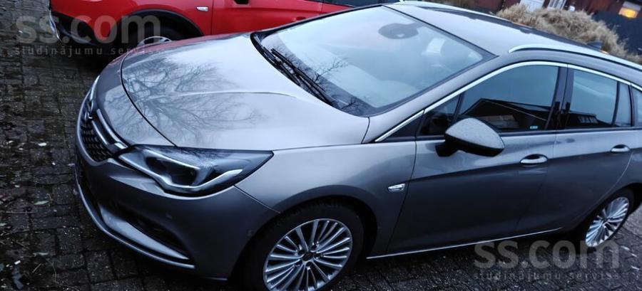 Yellow Opel Astra 2016 in Jurmala, with an engine capacity of 1.60 L and mileage of 110 thousand km for 79000 €, photo 3 on AUTOMOTO.COM.LV