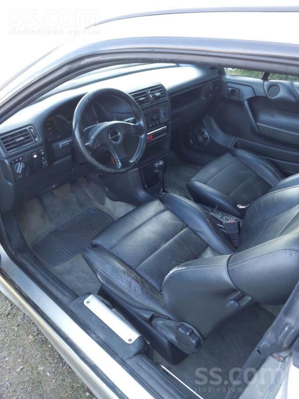 Opel Calibra 1991 Rīga, ar dzinēja tilpumu 2.00 L un nobraukumu 134 tūkst. km par 3100 €, foto 9 vietnē AUTOMOTO.COM.LV