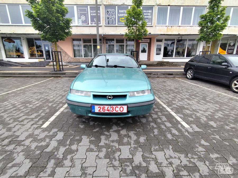 Opel Calibra 1995 in Radviliskis, with an engine capacity of 2.00 L and mileage of 270 thousand km for 2300 €, photo 9 on AUTOMOTO.COM.LV