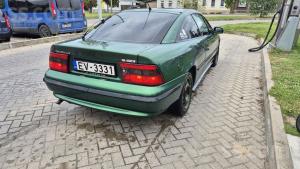 Green Opel Calibra 1998 in Daugavpils, with an engine capacity of 2.50 L and mileage of 286 thousand km for 2000 €, photo 3 on AUTOMOTO.COM.LV
