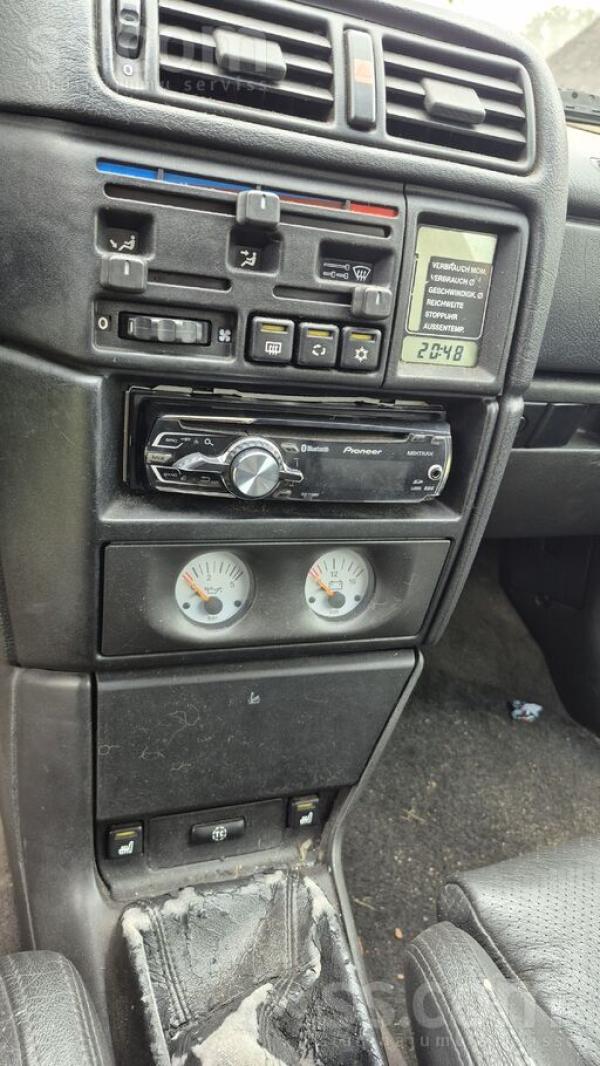 Zaļš Opel Calibra 1998 Daugavpils, ar dzinēja tilpumu 2.50 L un nobraukumu 286 tūkst. km par 2000 €, foto 4 vietnē AUTOMOTO.COM.LV