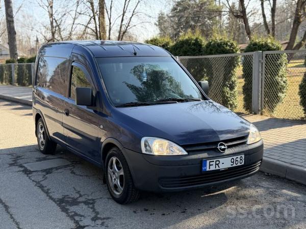 Zils Opel Campo 2005 Valmiera, ar dzinēja tilpumu 1.40 L un nobraukumu 280 tūkst. km par 1290 €, foto 1 vietnē AUTOMOTO.COM.LV