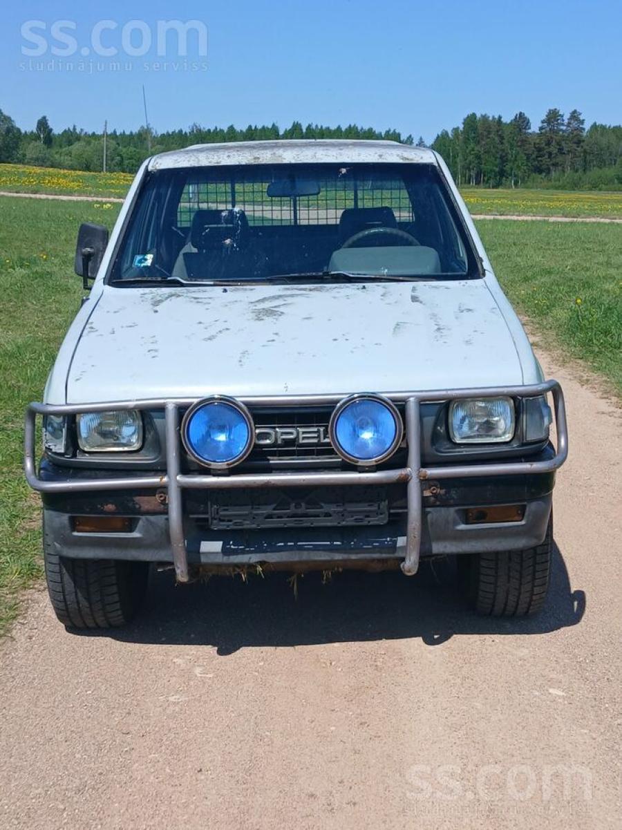 Опель Кампо 1992 в Балви, объемом двигателя 2.50 л и пробегом 327 тыс. км за 1000 €, фото 4 на AUTOMOTO.COM.LV