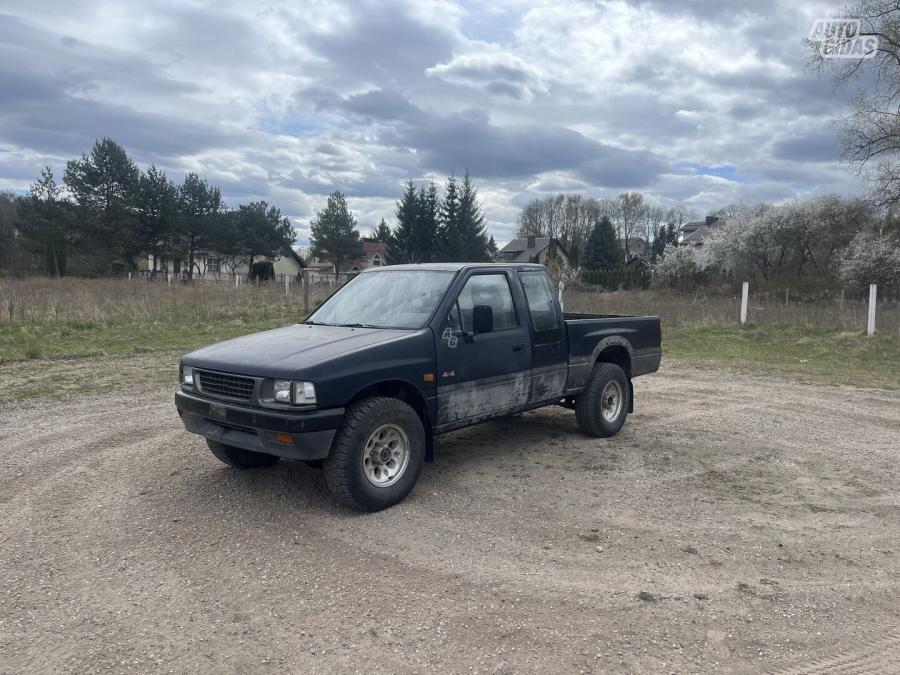 Opel Campo 2012 in Vilnius, with an engine capacity of 2.50 L and mileage of 250 thousand km for 1600 €, photo 1 on AUTOMOTO.COM.LV