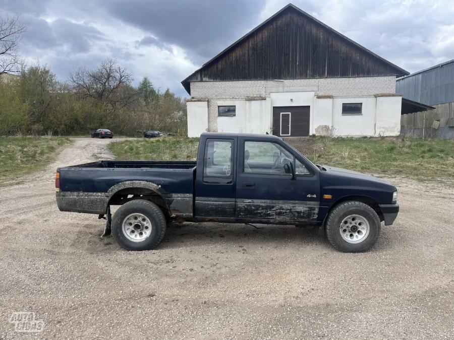 Opel Campo 2012 in Vilnius, with an engine capacity of 2.50 L and mileage of 250 thousand km for 1600 €, photo 4 on AUTOMOTO.COM.LV