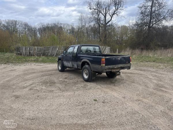 Opel Campo 2012 in Vilnius, with an engine capacity of 2.50 L and mileage of 250 thousand km for 1600 €, photo 5 on AUTOMOTO.COM.LV