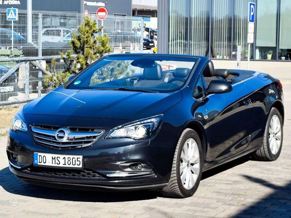 Black Opel Cascada 2015 in Siauliai, with an engine capacity of 1.40 L and mileage of 137 thousand km for 7999 €, photo 1 on AUTOMOTO.COM.LV