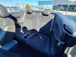 Black Opel Cascada 2015 in Siauliai, with an engine capacity of 1.40 L and mileage of 137 thousand km for 7999 €, photo 12 on AUTOMOTO.COM.LV