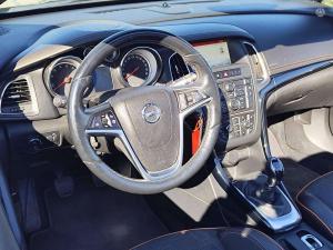 Black Opel Cascada 2015 in Siauliai, with an engine capacity of 1.40 L and mileage of 137 thousand km for 7999 €, photo 14 on AUTOMOTO.COM.LV