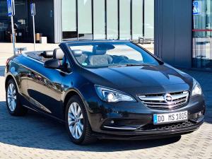 Black Opel Cascada 2015 in Siauliai, with an engine capacity of 1.40 L and mileage of 137 thousand km for 7999 €, photo 22 on AUTOMOTO.COM.LV