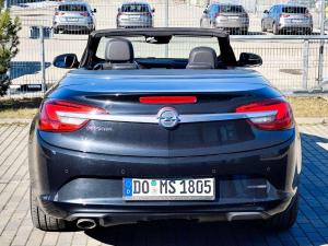 Black Opel Cascada 2015 in Siauliai, with an engine capacity of 1.40 L and mileage of 137 thousand km for 7999 €, photo 23 on AUTOMOTO.COM.LV