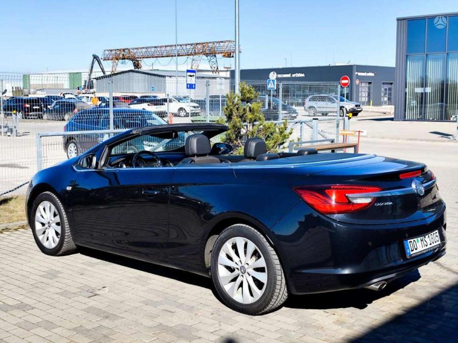Black Opel Cascada 2015 in Siauliai, with an engine capacity of 1.40 L and mileage of 137 thousand km for 7999 €, photo 25 on AUTOMOTO.COM.LV